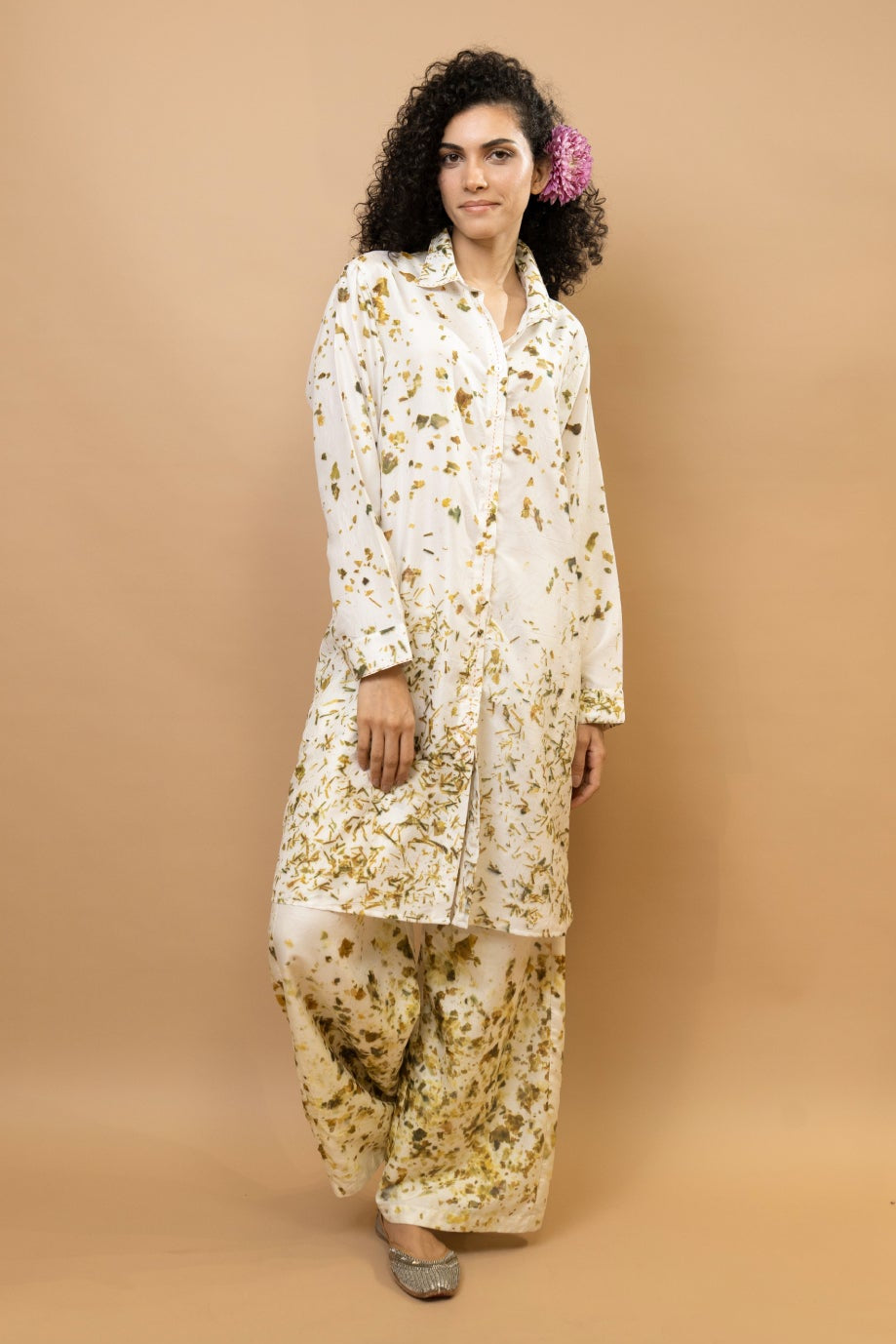 Olive Green & Ivory Pure Silk Tunic – krishnamehtas