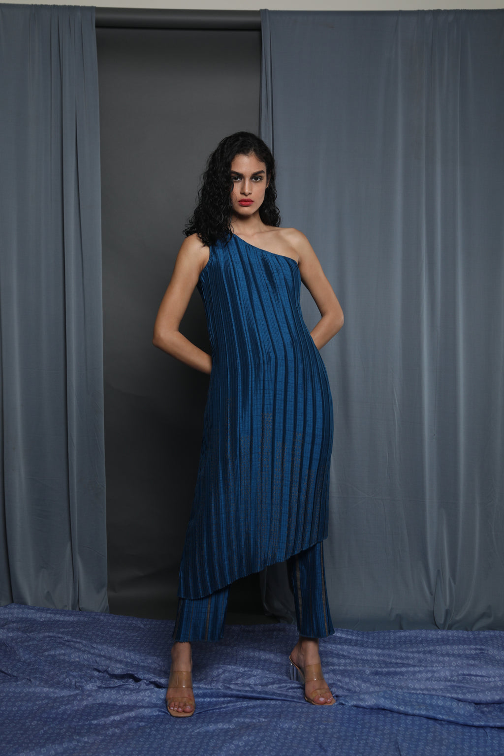Indigo One shoulder Pleated Tunic set – krishnamehtas